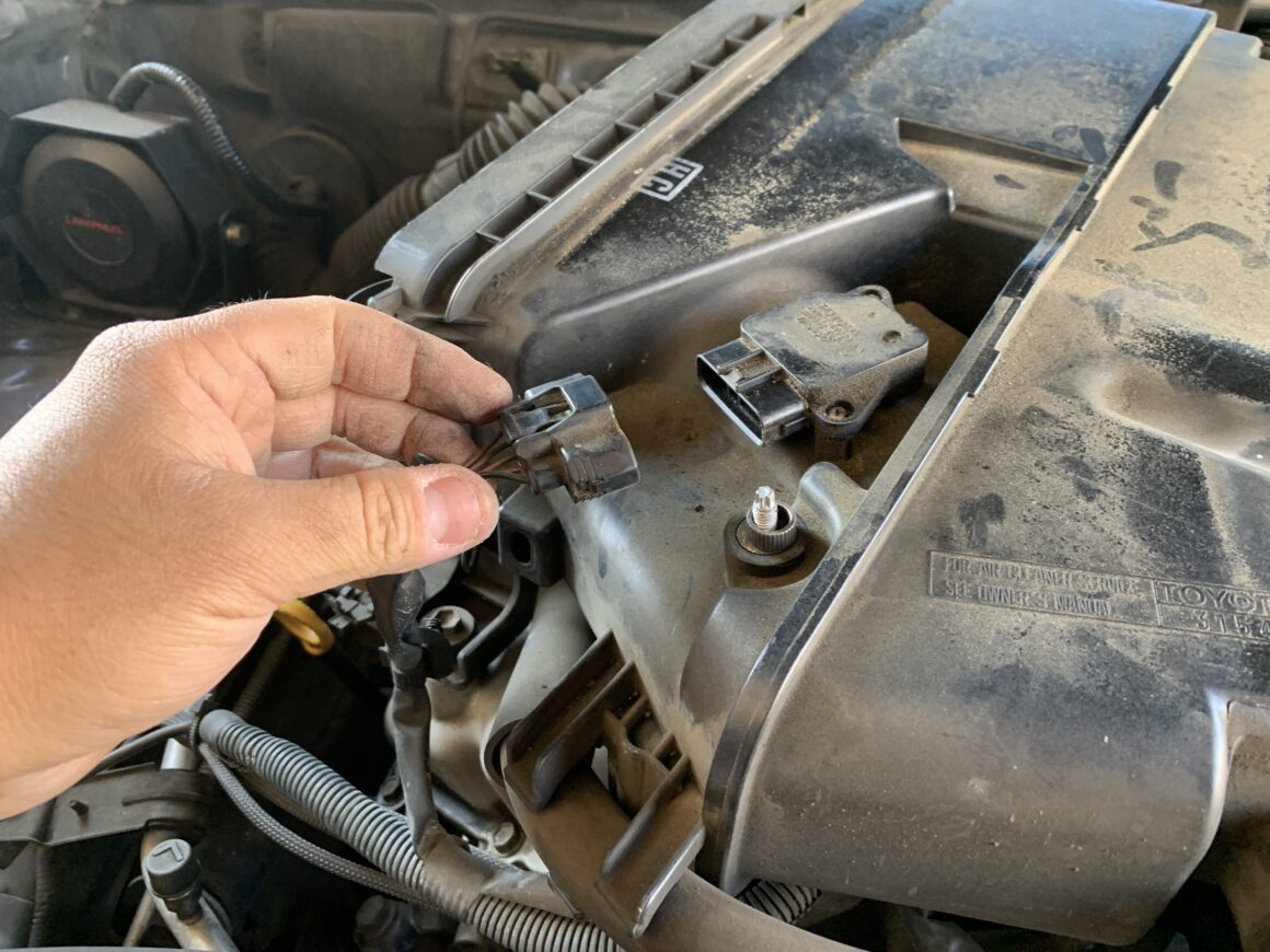 MAF Sensor Cleaning (1GRE-FE 4.0L V6): 4th Gen Toyota 4Runner - The ...