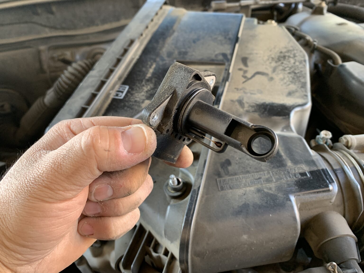 MAF Sensor Cleaning (1GRE-FE 4.0L V6): 4th Gen Toyota 4Runner - The ...