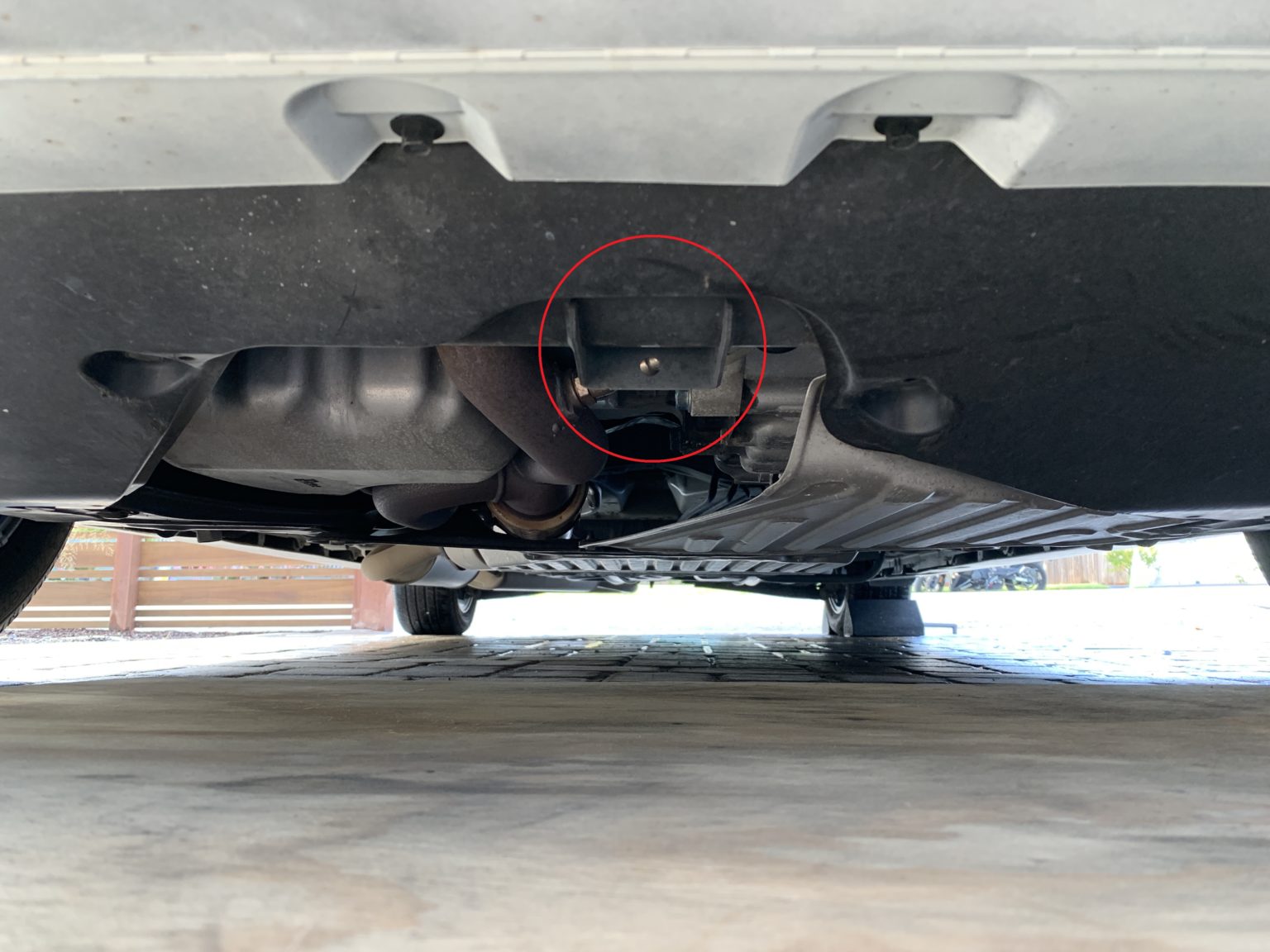 Front and Rear Jack Point Locations: 5th Gen Honda Odyssey (2018-2024 ...