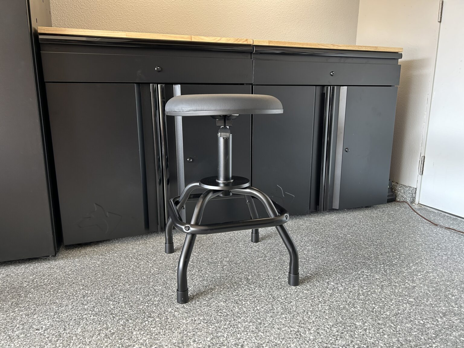 Koda Ultra Cushioned Pneumatic Shop Stool Review - The Track Ahead Koda Ultra Cushioned Pneumatic Shop Stool Review - The Track Ahead