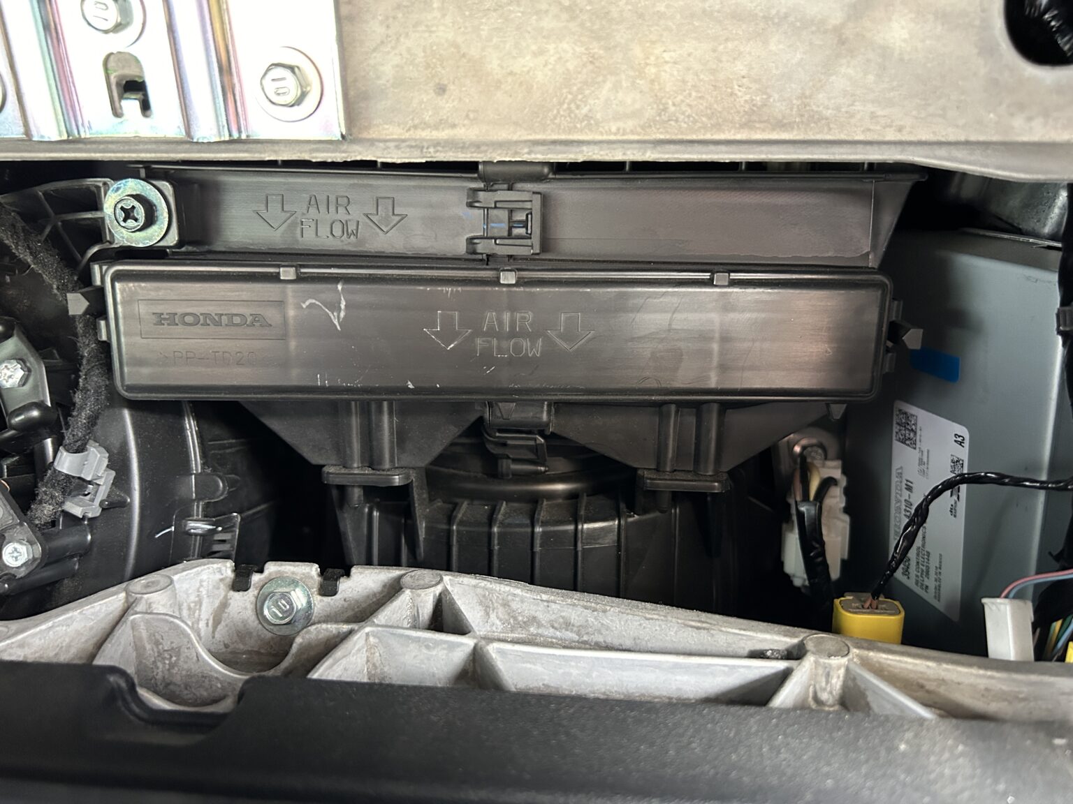 Cabin Air Filter Replacement: 5th Gen Honda Odyssey (2018-2024) - The ...