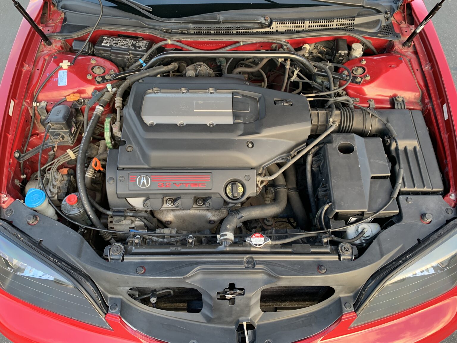 What's the Best Way to Clean an Engine Bay? (3 Methods) - The Track Ahead