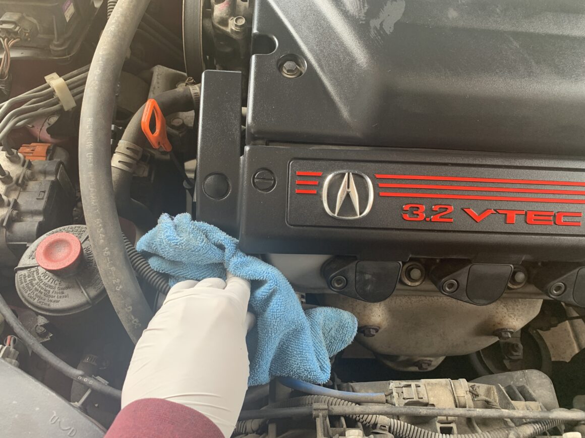 What's the Best Way to Clean an Engine Bay? (3 Methods) - The Track Ahead